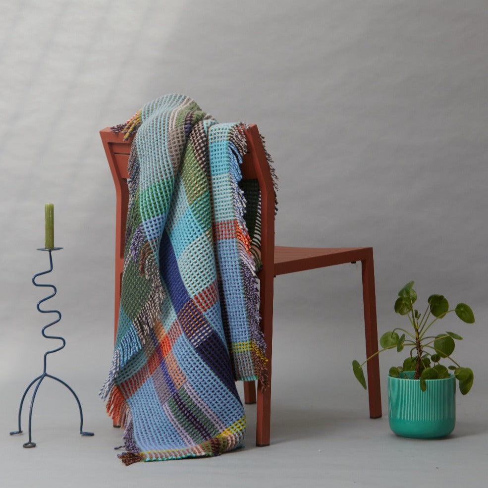 Wilding' Turquoise/Green 100% Merino Lambswool Honeycomb Throw – Woods Fine Linens